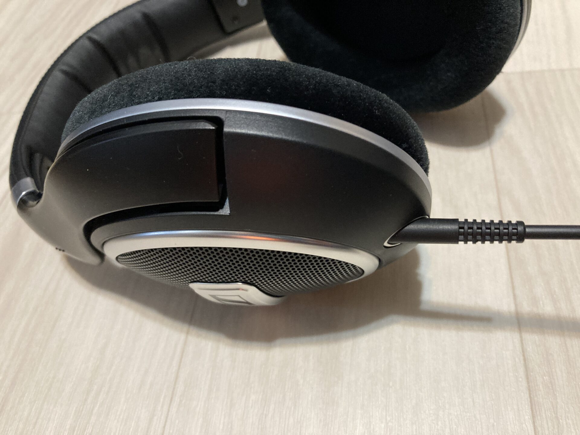 【レビュー】SENNHEISER HD599SE 開放型の超定番 HD598との違いは? - どせいのヘッドホンレビュー